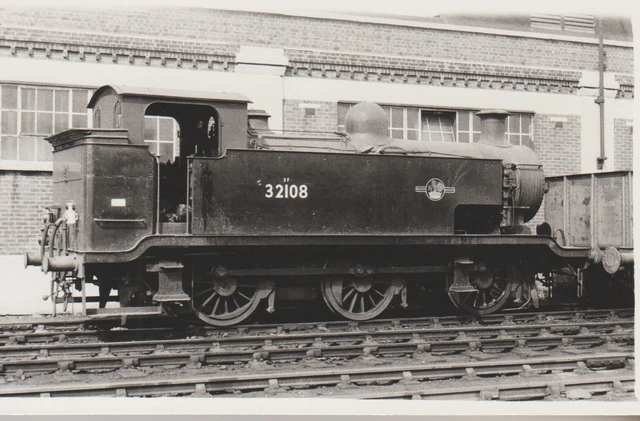 E2 CLASS 32108 SOUTHAMPTON DOCKS c1950s SOUTHERN REGION RAILWAY ...