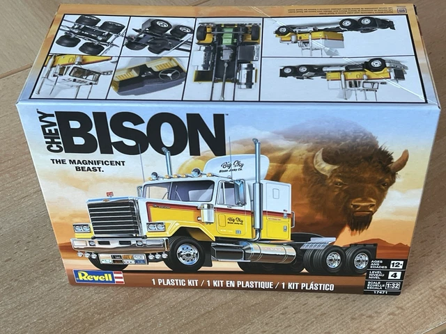 REVELL 17471 MODELLBAUSATZ 1/32 Zugmaschine ’78 Chevy Bison 70 Bauteile ...