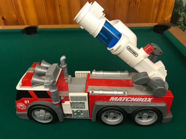 VINTAGE 2001 MATCHBOX Rescue Net Super Blast Fire Truck with 3 Balls $9 ...
