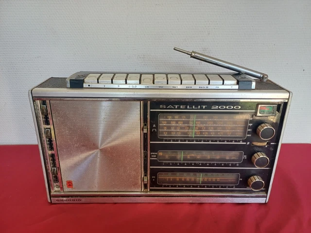 POSTE RADIO GRUNDIG Satellit 2000 EUR 70,00 - PicClick FR
