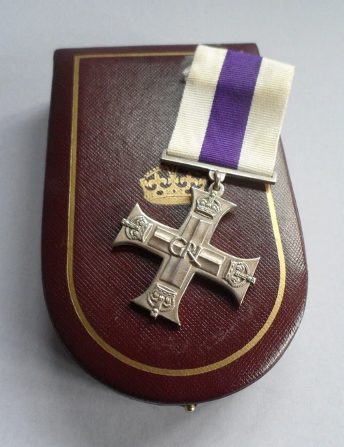 WW2 ~ GEORGE Vi Military Cross Medal & Medal Box # Read Full ...
