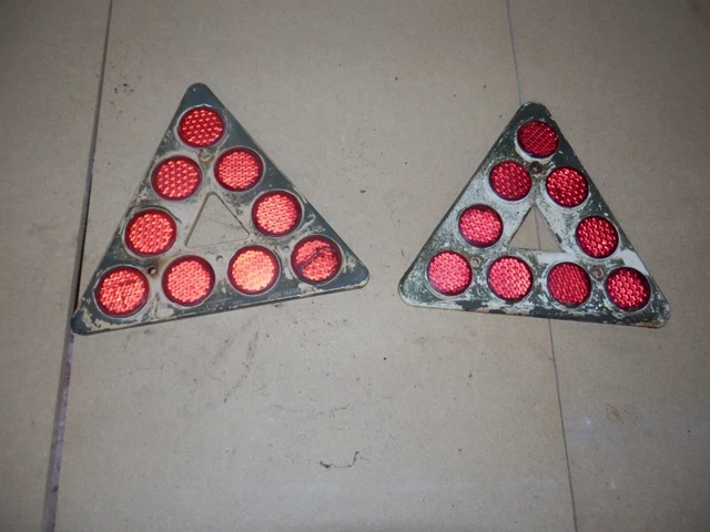 MILITARY SANKEY TRAILER triangle red reflectors (pair) £28.00 - PicClick UK