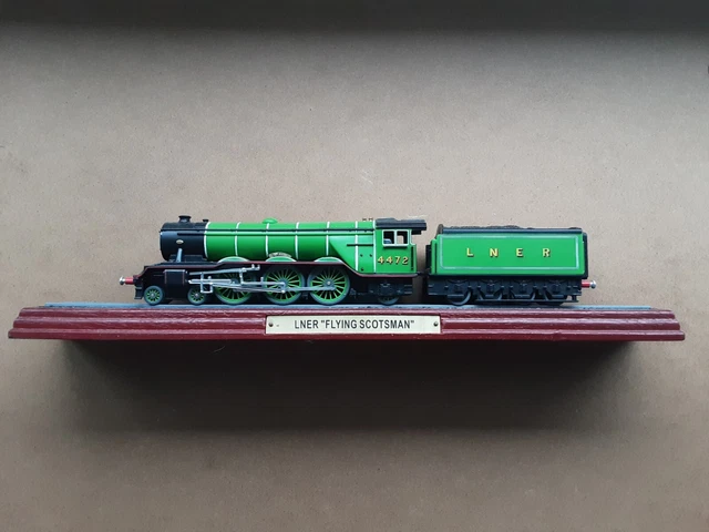 A4 CLASS LNER Flying Scotsman Static Train Model £10.00 - PicClick UK