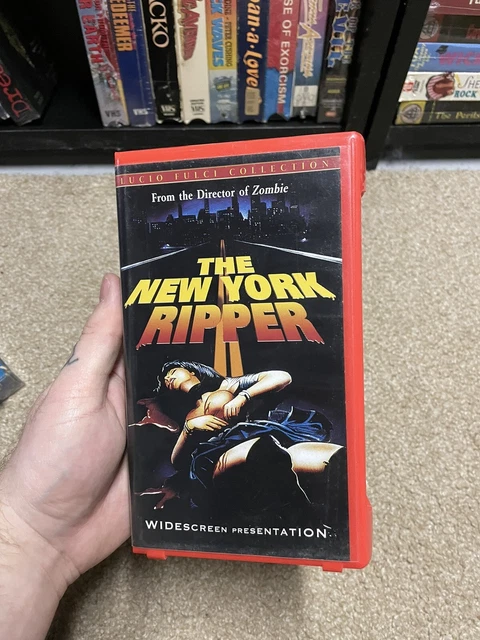 THE NEW YORK Ripper VHS Rare Horror Slasher Anchor Bay Clamshell Lucio ...