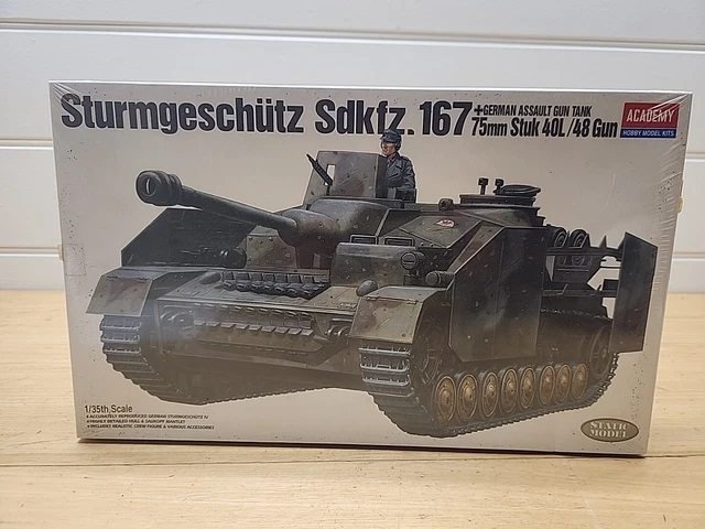 [NEW] ACADEMY STURMGESCHUTZ Sdkfz. 167 German Assault Gun Tank 1/35 Kit ...