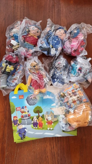 2001 TV FAVOURITES McDonalds Happy Meal Toys. Complete Set and Boxes £ ...