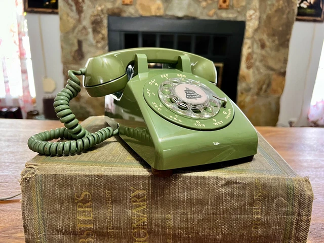 VINTAGE WESTERN ELECTRIC Bell System Green Rotary Dial Telephone, WORKS, Avocado £101.76 ...