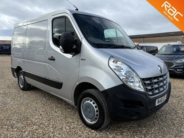 RENAULT MASTER AUTOMATIC WHEELCHAIR ACCESSIBLE VEHICLE WAV 2.3 dCi 28 ...