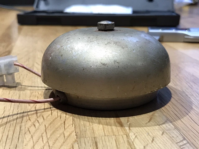 SMALL VINTAGE electric bell-made by Gents of Leicester,3v-4.5v DC or AC ...