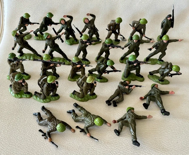 BRITAINS WW2 PLASTIC British Infantry Soldiers - Small Quantity £14.19 ...