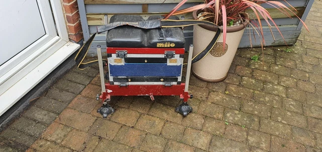 VINTAGE MILO FISHING Seat Box Old But Still Functioning Fine Lots Of ...