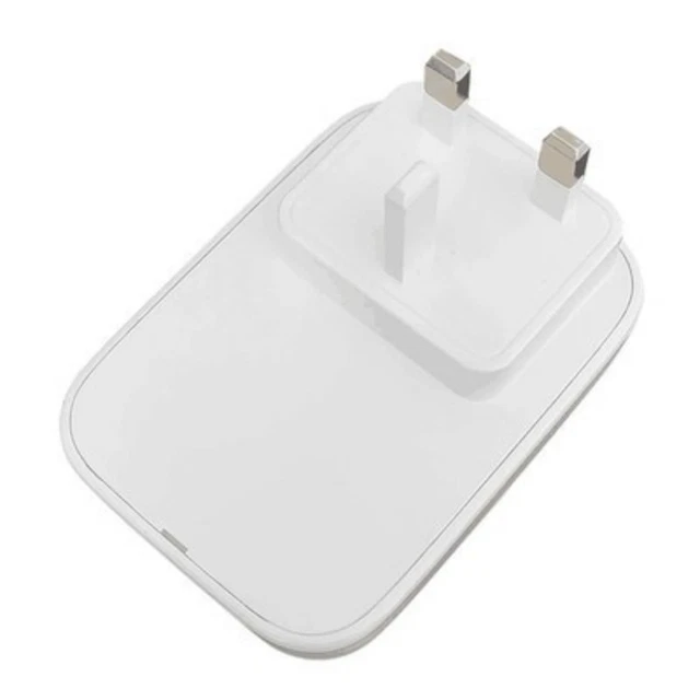 PLUG IN PIR Motion Sensor Hallway Plug Socket LED Home Night Light Lamp ...