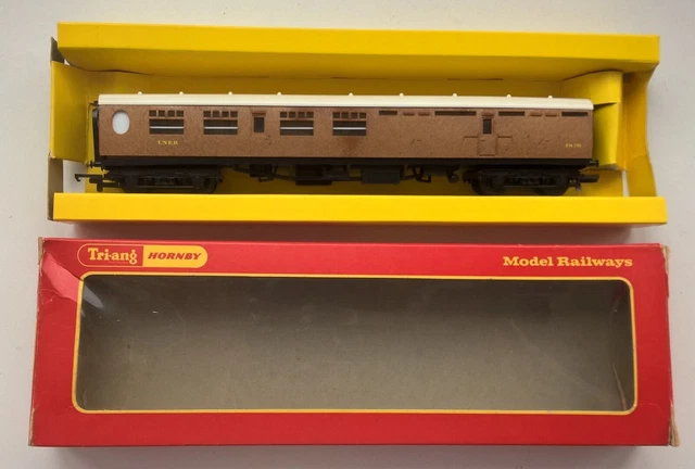 TRI-ANG HORNBY R.746 - LNER Teak Brake 3rd Coach No.1870 - Boxed - OO ...
