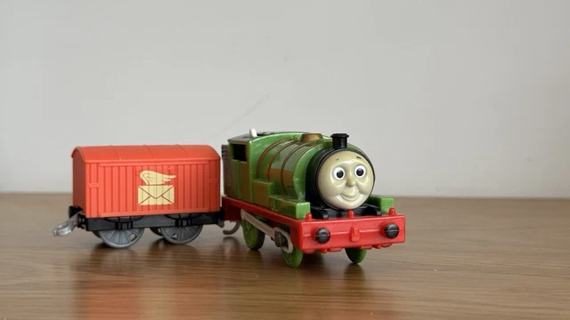THOMAS THE TANK Engine Trackmaster Percy With Mail Truck Older Version ...
