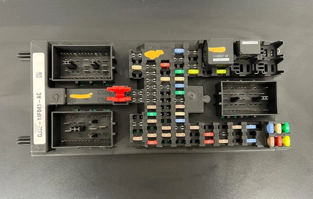 RANGE ROVER EVOQUE L538 2018 Fuse Box Gj32-14F041-Ac £100.00 - PicClick UK