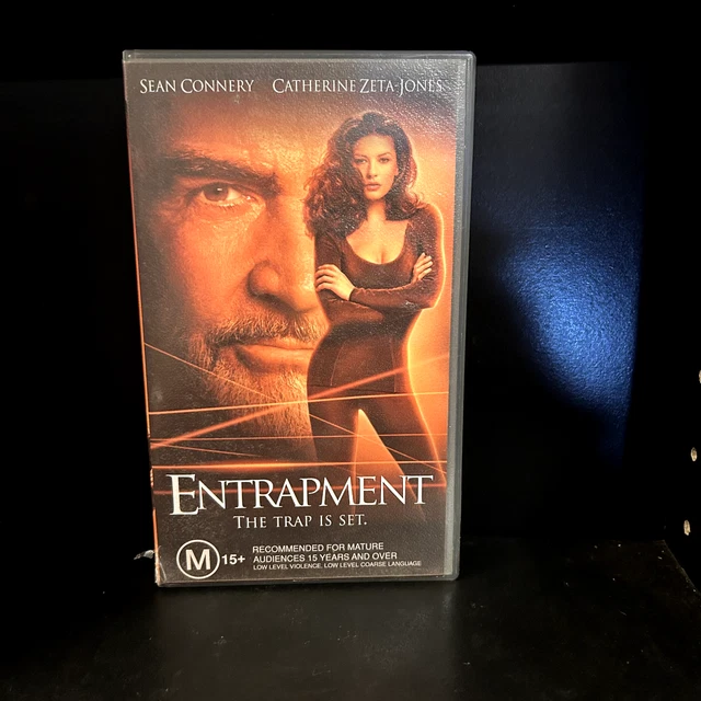 ENTRAPMENT VHS 1999 Stars Sean Connery Catherine Zeta-Jones Sml Case GC No SSS £13.43 - PicClick UK