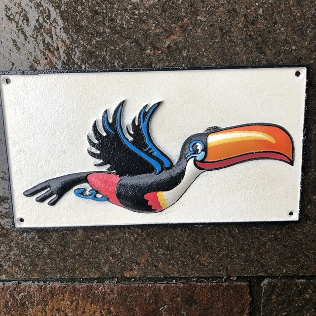 GUINNESS FLYING TOUCAN Cast Iron Sign £18.99 - PicClick UK