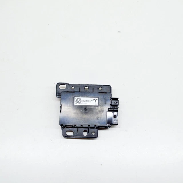 TESLA MODEL Y Performance USB Aux Control Unit ECU 1522264-00-B 336kw ...