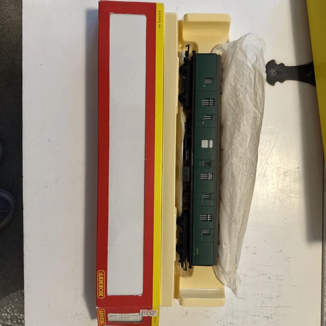 HORNBY R4116 BR Mkl Parcels Coach (Southern Region) #S81542 BNMIB 00 ...