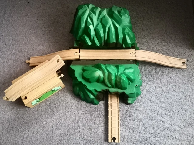VINTAGE WOODEN TRAIN Track Mountain £15.00 - PicClick UK