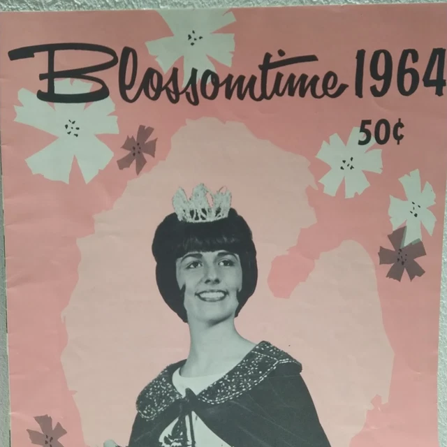 RARE BLOSSOMTIME 1964 Program Spring Parade Float Queen Benton Harbor ...