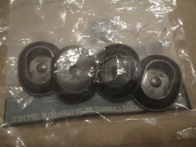 NOS FORD HARDWARE Enchufe Parte Número W70719-S300 Lote De 4 Nuevo EUR ...