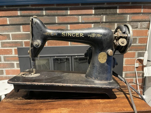 SINGER SEWING MACHINE Vintage 1920's Antique Model AB617916 £51.26 ...