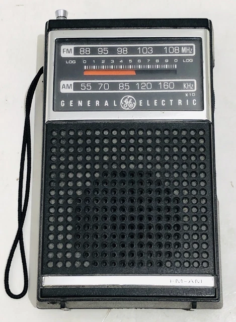VINTAGE GE GENERAL Electric Model 7-2500B FM/AM Transistor Radio ...