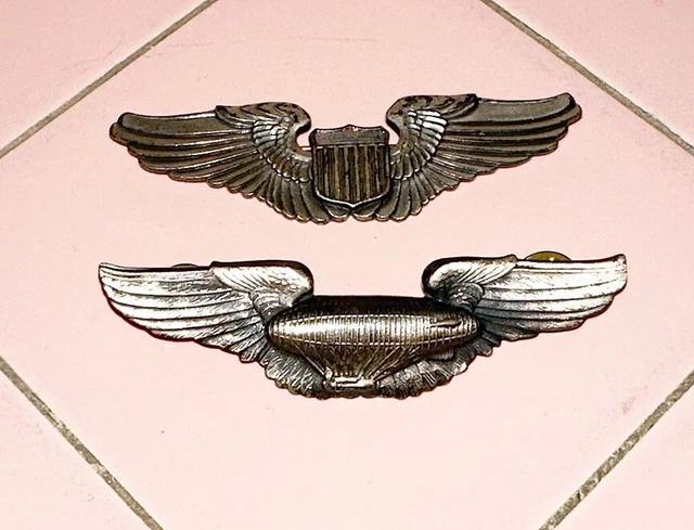 WWII ERA PILOT Wings Pin + WWI Dirigible Pilot Army Air Corps EUR 41,18 ...