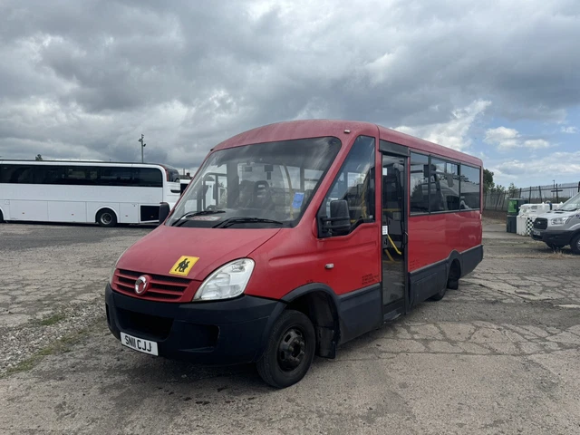 Minibuses/Buses/Coaches, Commercial Vehicles, Cars, Motorcycles ...