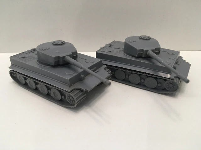 AIRFIX H0-00 SCALE 2 X German Tiger Tank models in Very Good Condition ...