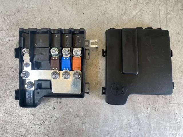 IVECO DAILY FUSE Relay Box Fusebox Unit Diesel 93kW (126 HP) 5801585968 ...