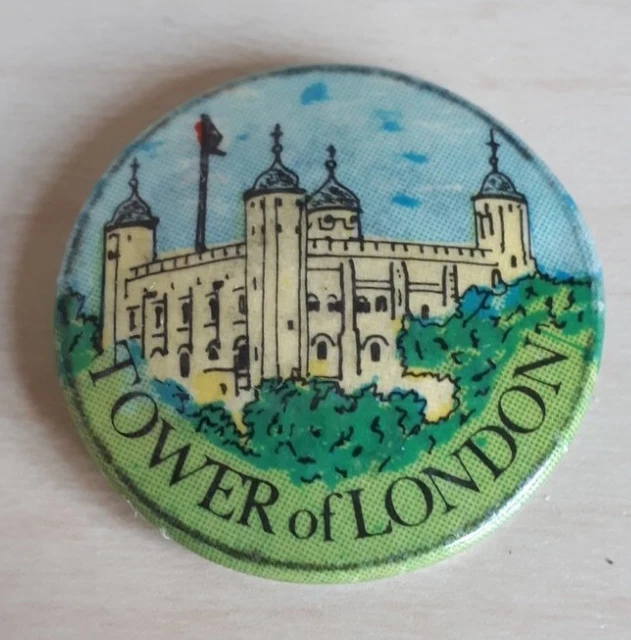 TOWER OF LONDON Vintage Collectors Pin Badge, c1970s, Ephemera £2.50 ...