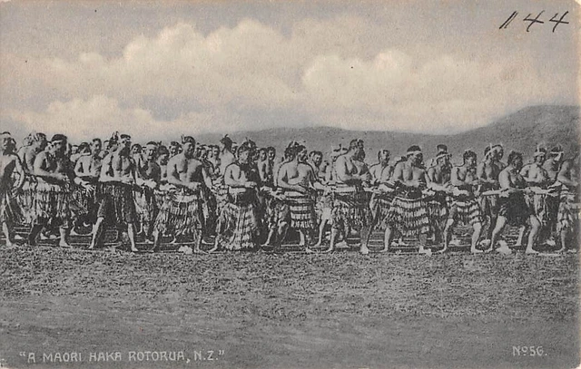 ROTORUA, NEW ZEALAND ~ MAORI MEN PERFORMING THE HAKA DANCE, BEATTIE PUB ...