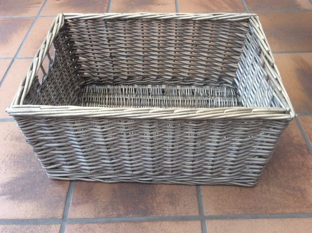 LARGE RECTANGULAR WICKER STORAGE/CHRISTMAS HAMPER/GIFT BASKET ...