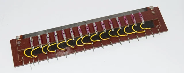 POTENTIOMETER STRIP CARD 6FX/961 C13407/246 Hunter Sim RAF Vintage ...