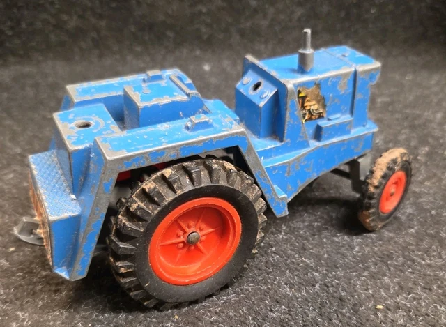 VINTAGE TRI-ANG BLUE Type 37A Tractor Made In England £5.42 - PicClick UK