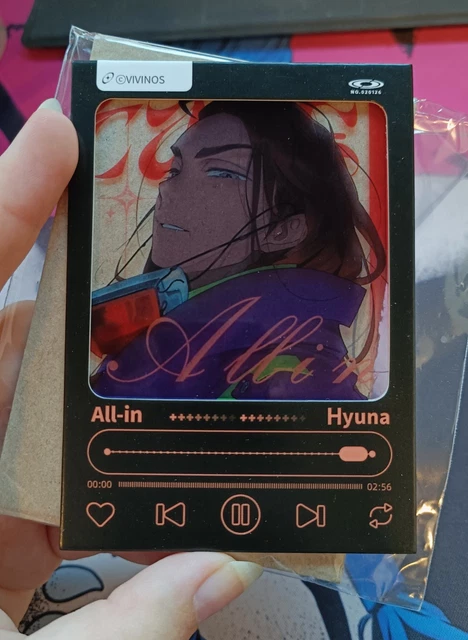 VERKAUFE EINE SELTENE Polaroid Alien Stage mit Hyuna EUR 30,00 ...