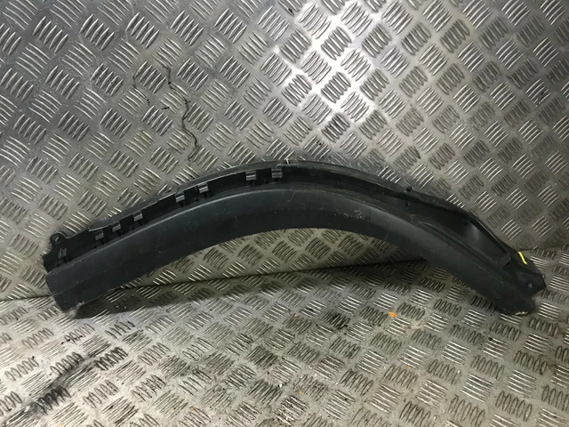 ISUZU N ELF Grafter NLR 3.0 Front Door Trim Moulding Right O/S2009-on ...