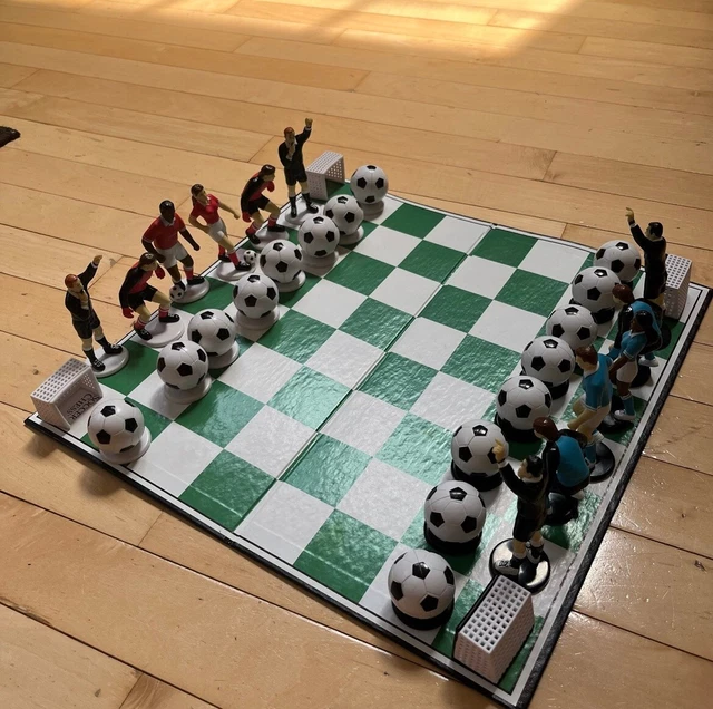 SOCCER CHESS COMPLETE Set Big League Promotion 2002 $70.00 - PicClick