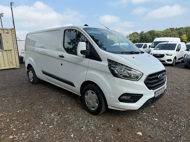 FORD TRANSIT CUSTOM Lwb Rare Adaptive cruise control / Air Con / Apple ...