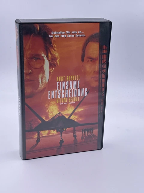 EINSAME ENTSCHEIDUNG VHS Kassette Kurt Russell Steven Seagal Halle ...