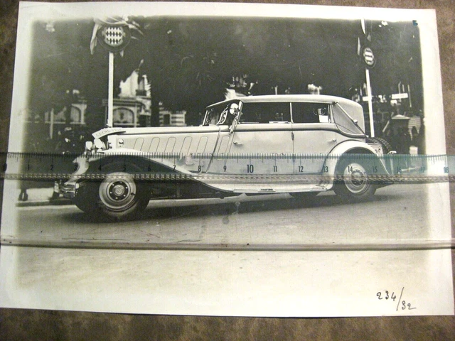 TIRAGE ARGENTIQUE D'ÉPOQUE: Maybach W6 DSG cab. élégance à Monte Carlo ...