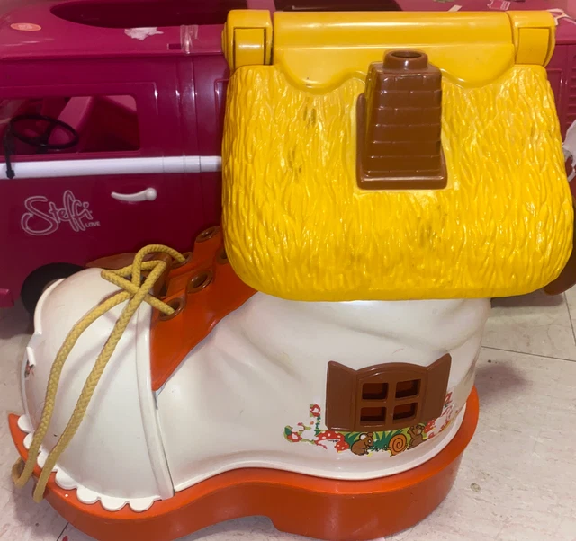 VINTAGE MATCHBOX 1977 Play Boot Shoe School House £9.99 - PicClick UK