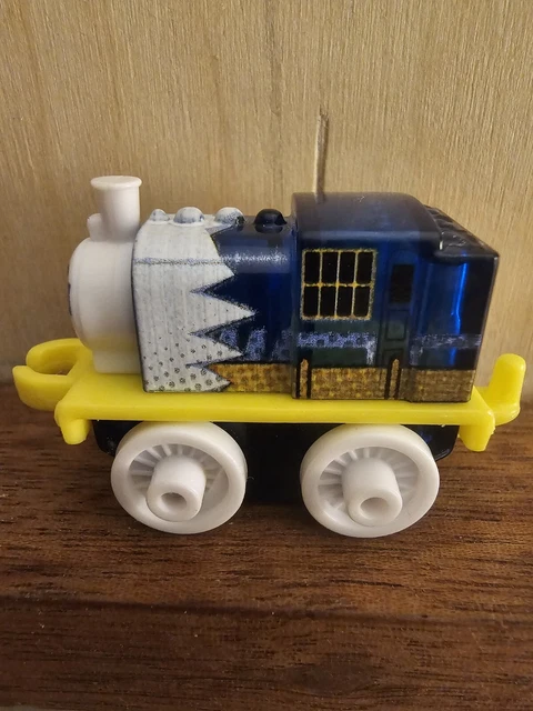 THOMAS AND FRIENDS Minis - Porter As Captain Cold - DC Super Friends ...