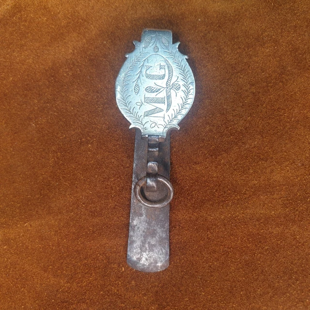 ANCIEN CLAVET CLAVIER de châtelaine Fer forgé et argent Monogrammé MG ...