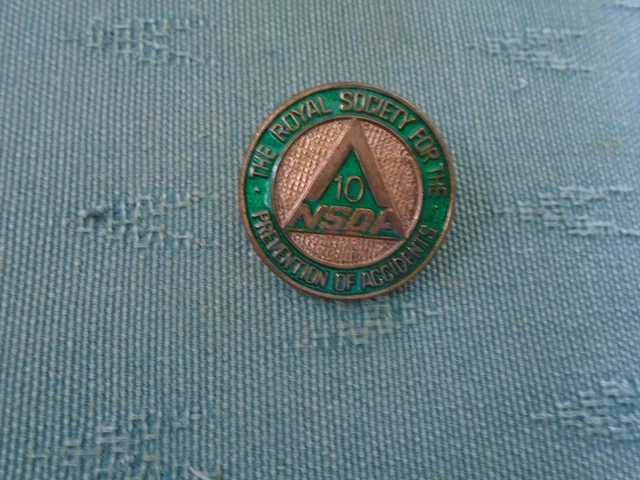 OLD 10 YEARS Safe Driving Rospa Safe Driving Award - Enamel Pin Badge £ ...
