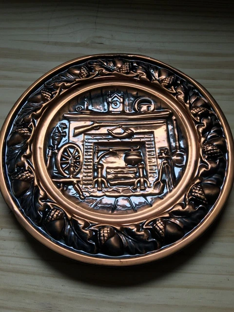 VINTAGE COPPER HOME Scene Hearth Fireplace Rifle Wall Plaque Hanging 10 ...