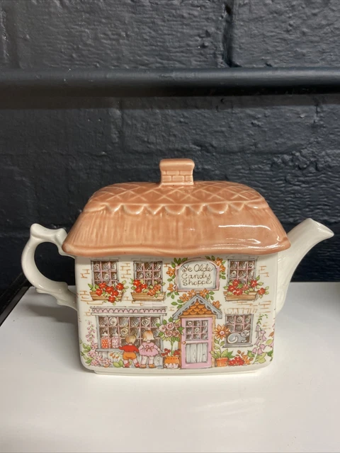 VINTAGE SADLER TEAPOT Ye Olde Candy Shoppe ~ Collector / Novelty Teapot ...