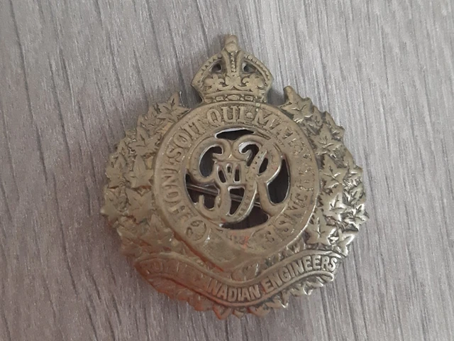 ROYAL CANADIAN ENGINEERS Cap Badge Converted to Pin Badge £6.99 ...